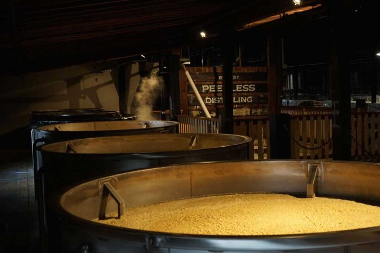 What is sour mash? And what's it doing in my drink? | Whisky-World